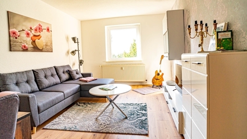 Frisch sanierte FeWo bei Stralsund mit Blick in den Garten