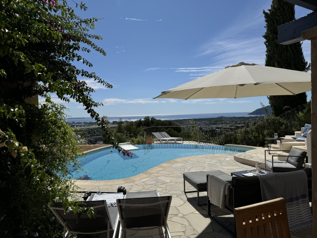 Cannes, Meerblick, Infinity Pool, 2 gr.Terras, 4 Schlafz., Klima, Sauna