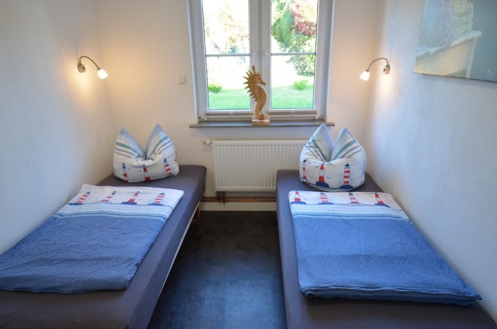 Souterrainwohnung mit eigenem Garten und Sauna