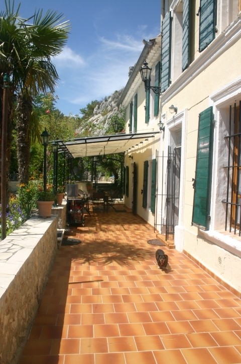 Landhaus in der Provence, Natur pur, in einer Oase der Ruhe.