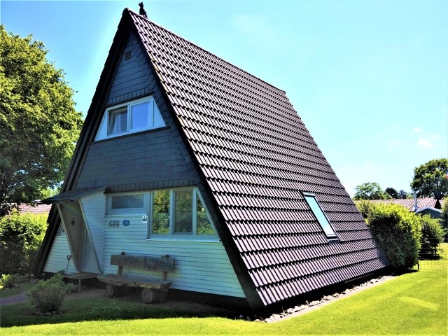 Gemütliches Zeltdachhaus in Damp bis 6 Pers., Grundstück eingezäunt