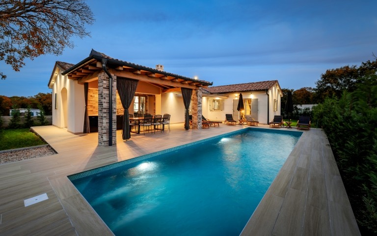 Wunderschöne Villa mit privatem Pool, komplett eingezäuntes, Kroatien