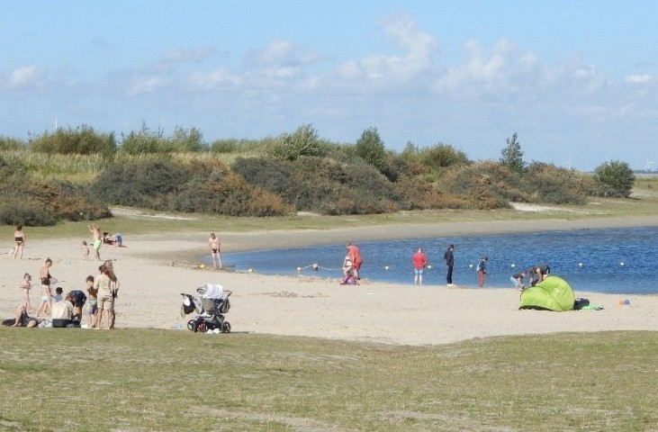 Ferienhaus mit schöner Terrasse Nähe Strand und viel Meer